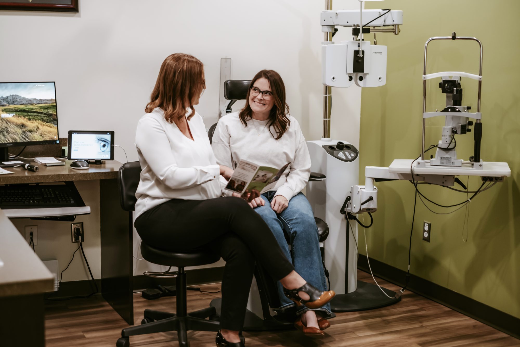 Aurora Eye Care | Grande Prairie Optometrists