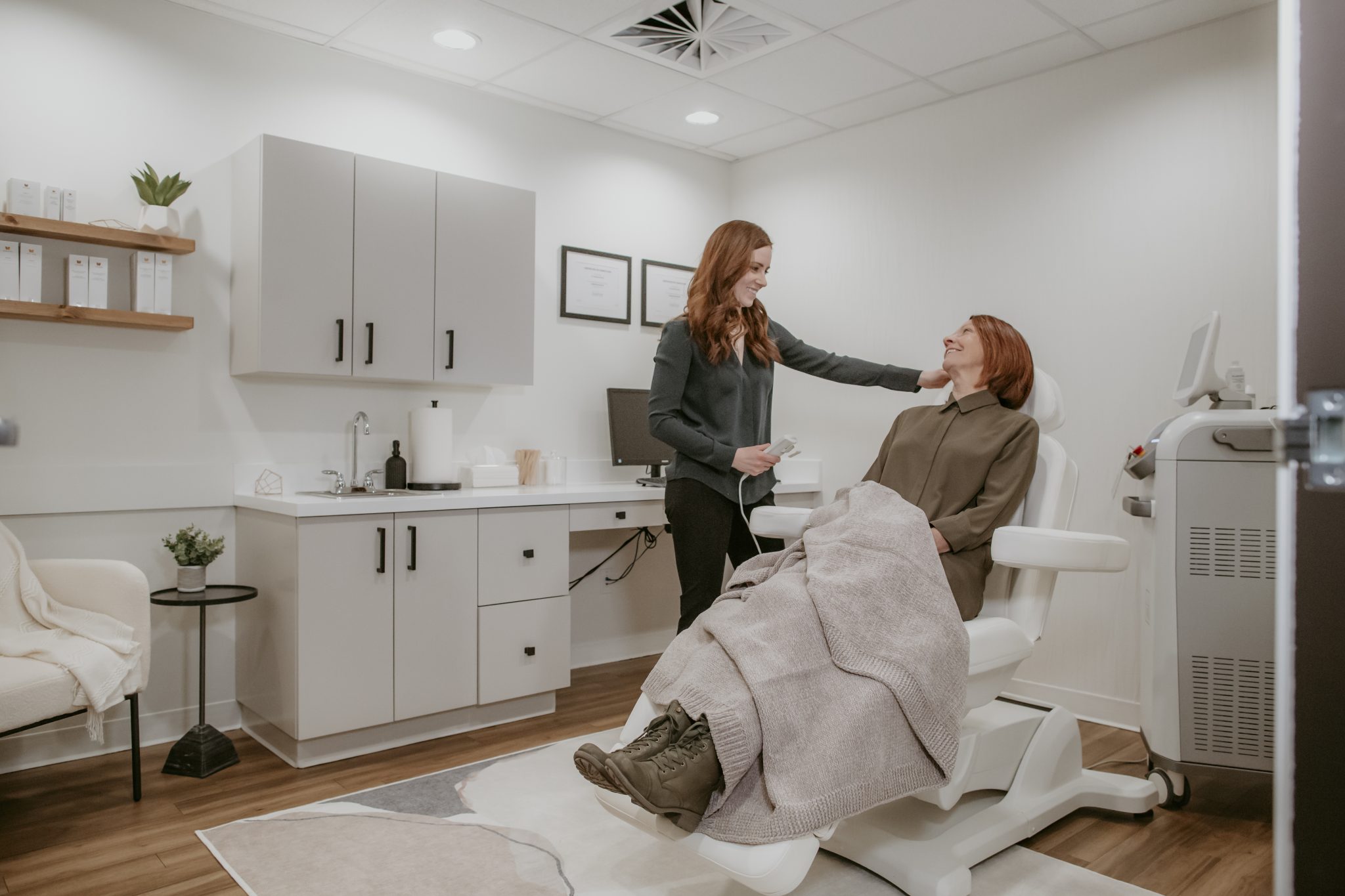 Aurora Eye Care | Grande Prairie Optometrists